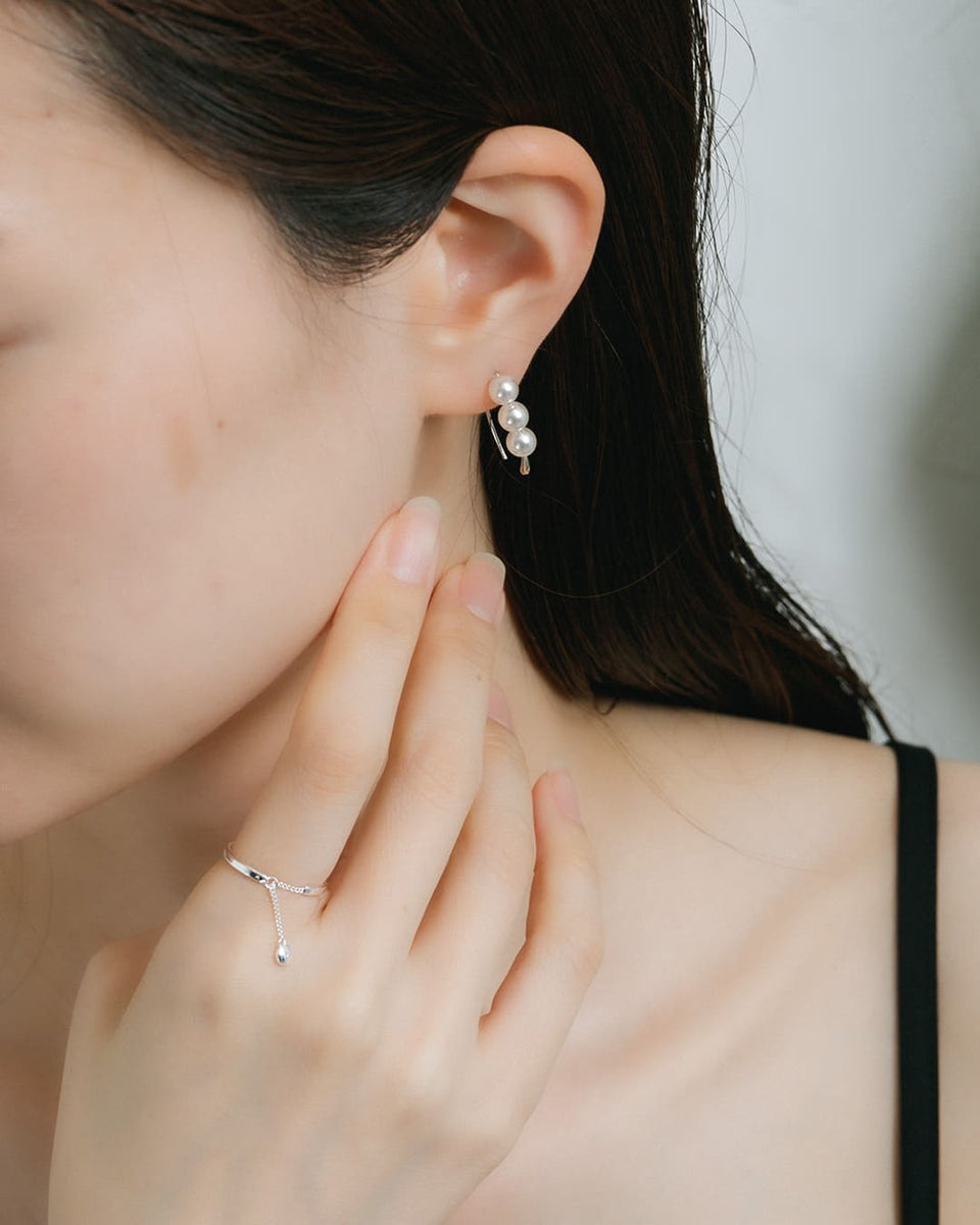 【10/3(金)20:00～再入荷】【S925/18KGP】3連ガラスパールフックピアス – ChooMia（チュミア）